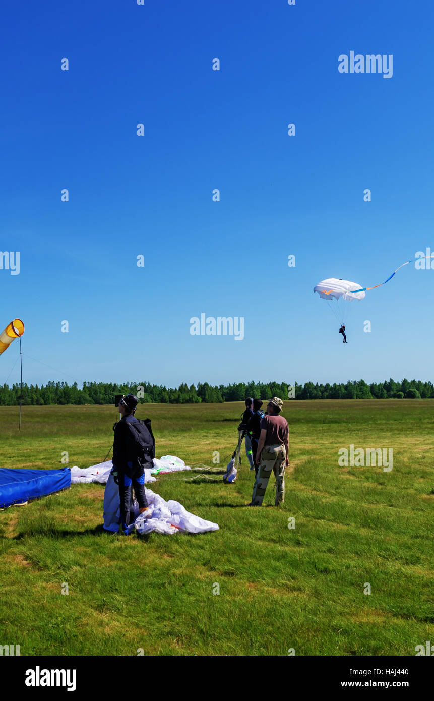 Parachutists - 2015.Landing on airfield Stock Photo - Alamy