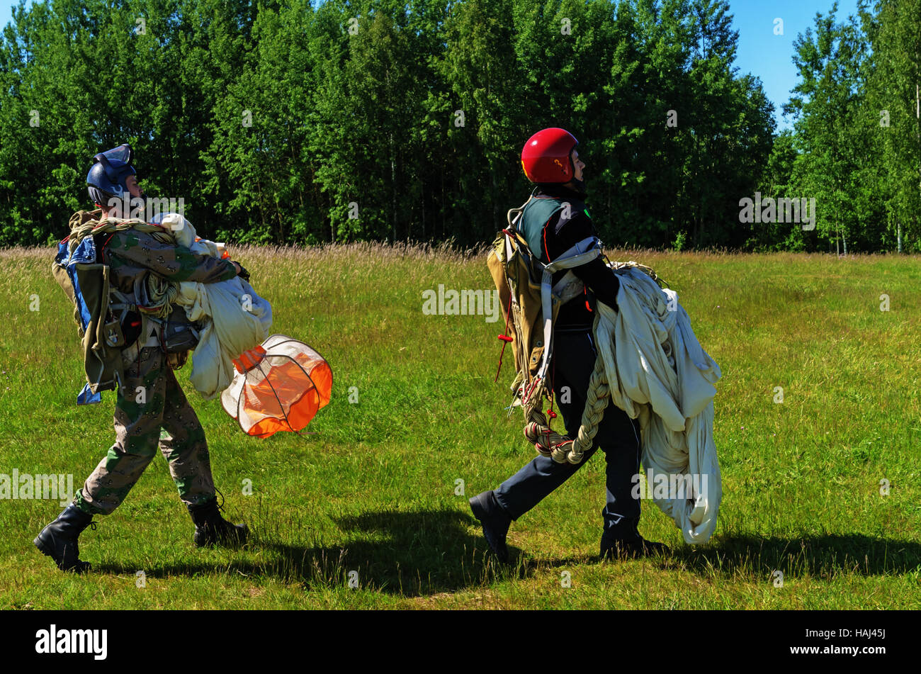 Parachutists - 2015.Parachutists in airfield Stock Photo - Alamy