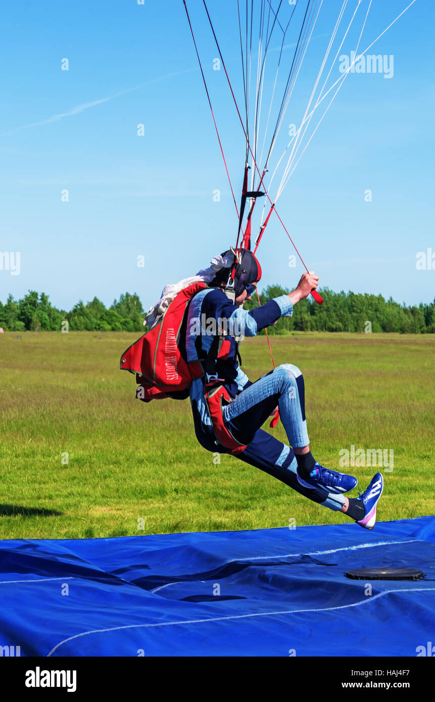 Parachutists - 2015.Landing on airfield Stock Photo - Alamy