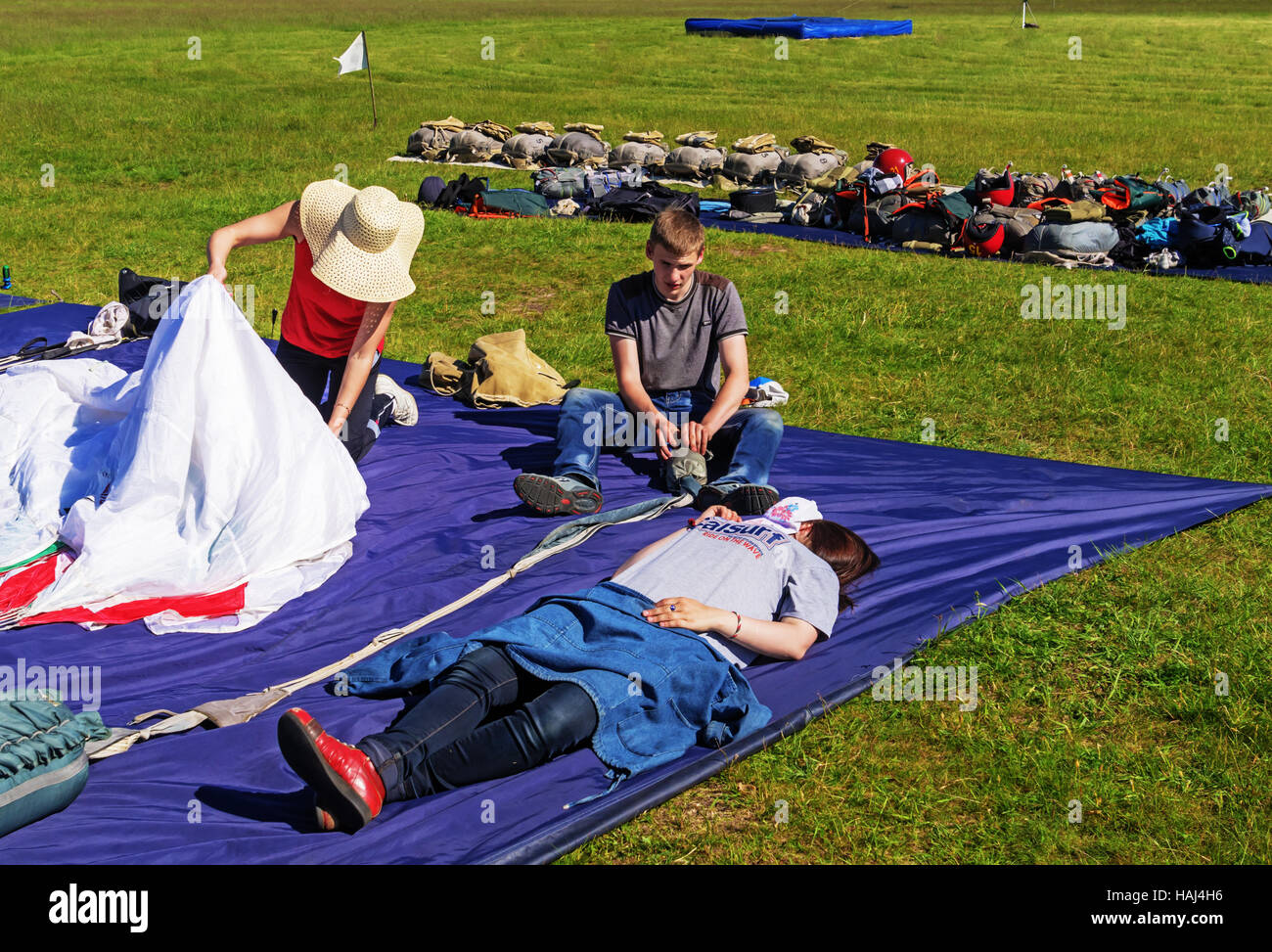 Parachutists - 2015.Packing of parachute Stock Photo - Alamy