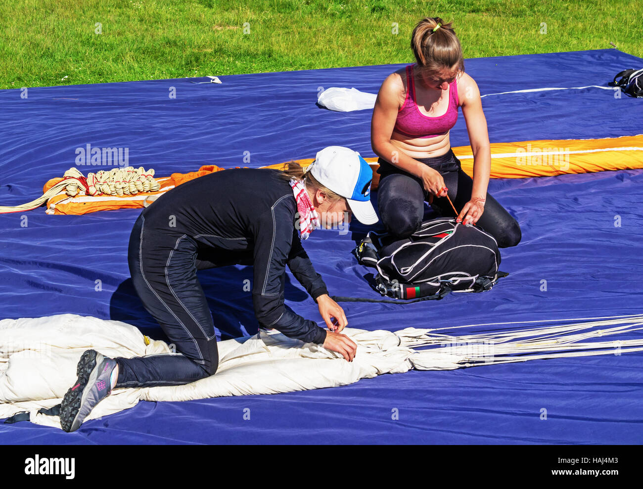 Parachutists - 2015.Packing of parachute Stock Photo - Alamy