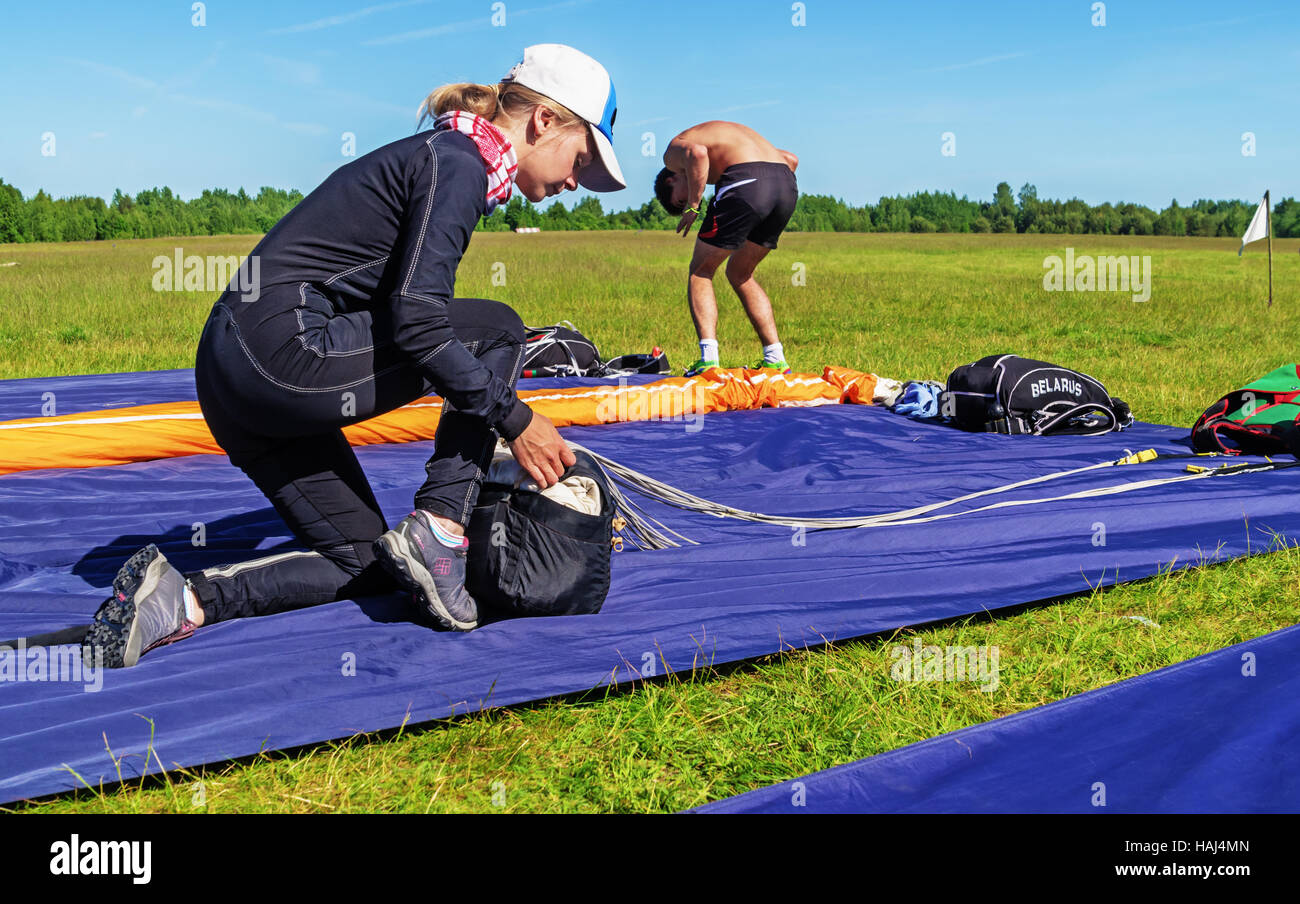 Parachutists - 2015.Packing of parachute Stock Photo - Alamy