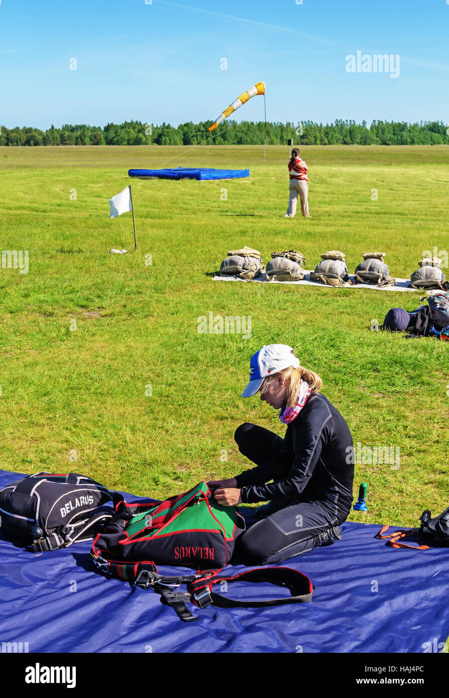 Parachutists - 2015.Packing of parachute Stock Photo - Alamy