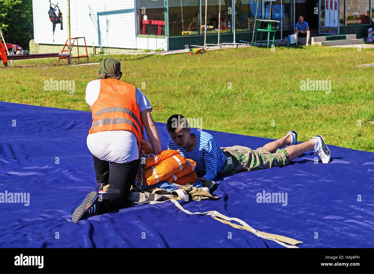Parachutists - 2015.Packing of parachute Stock Photo - Alamy