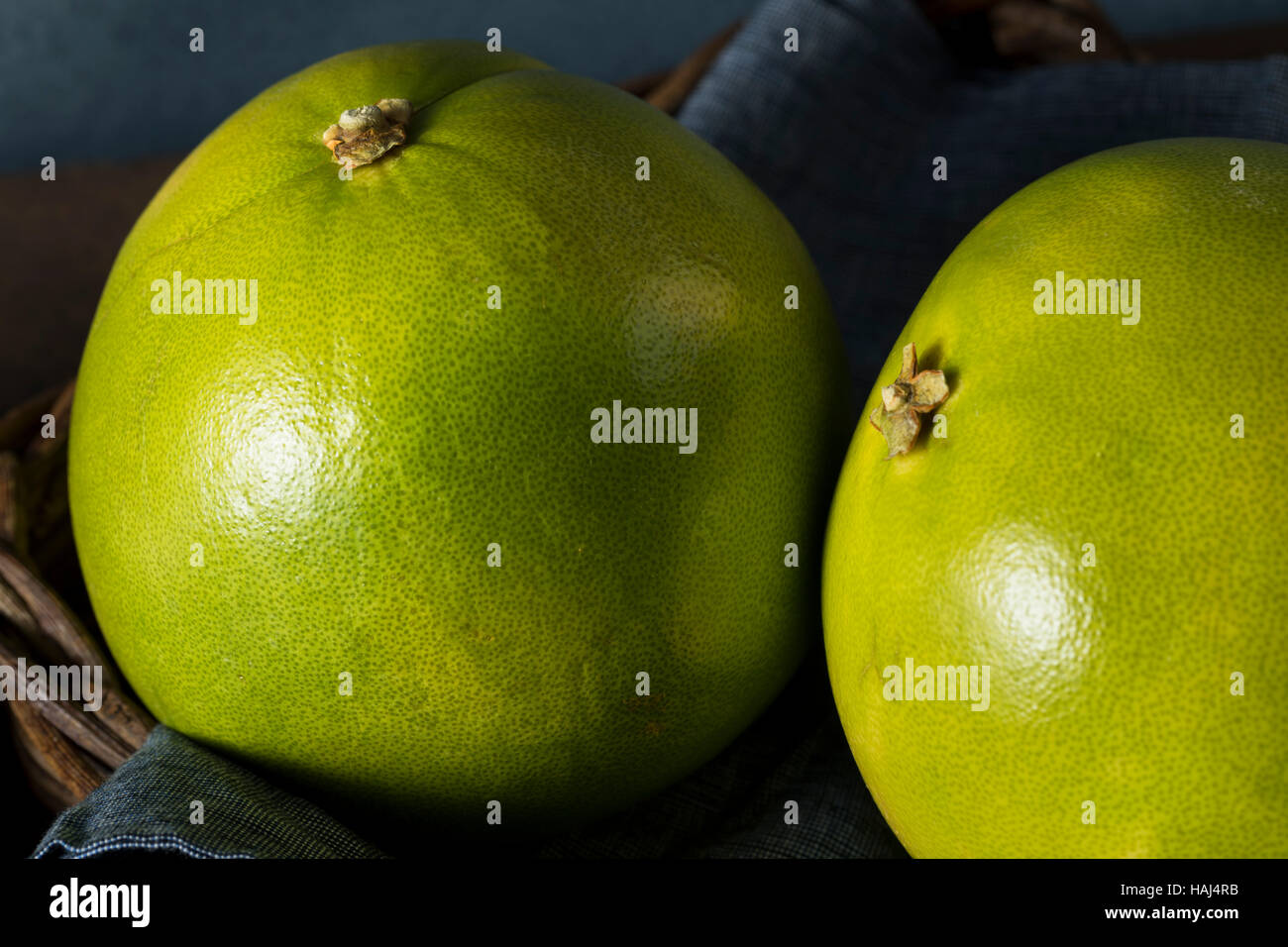 Raw Green Organic Citrus Pummelo Fruit Ready to Eat Stock Photo - Alamy