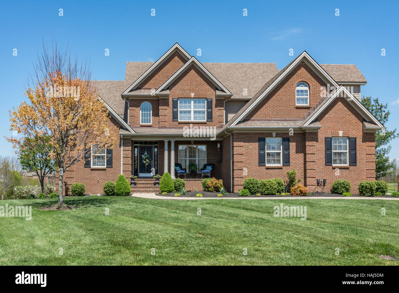 Middle class American brick home in Kentucky Stock Photo - Alamy