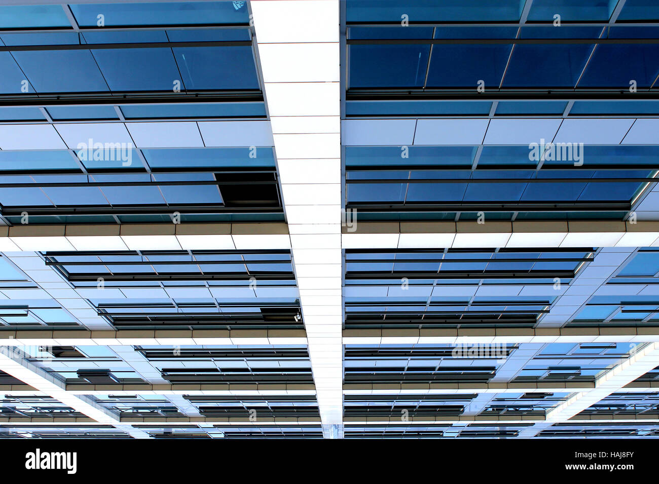 Business build hi-res stock photography and images - Alamy