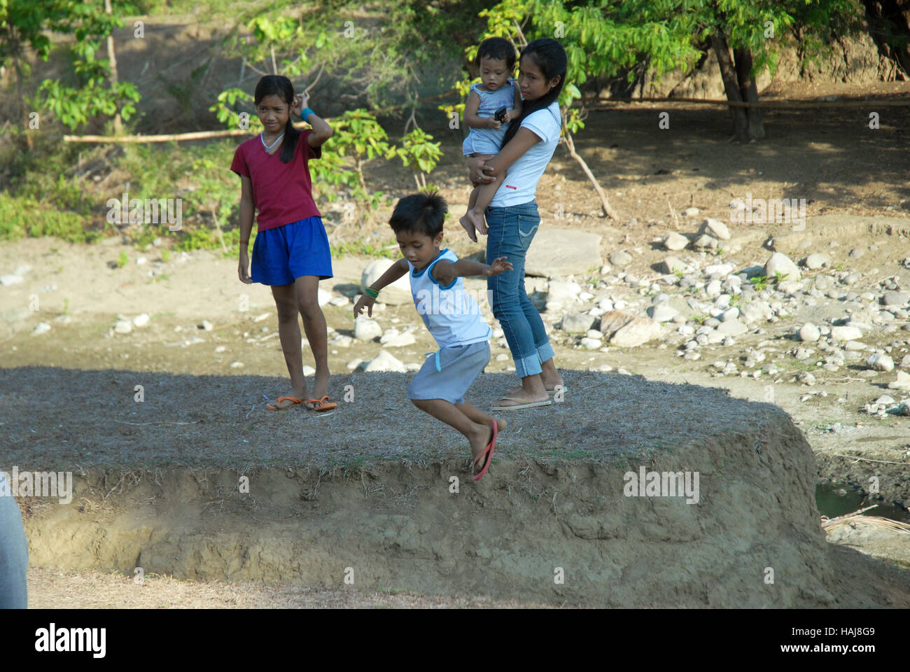 Group filipino children hi-res stock photography and images - Alamy