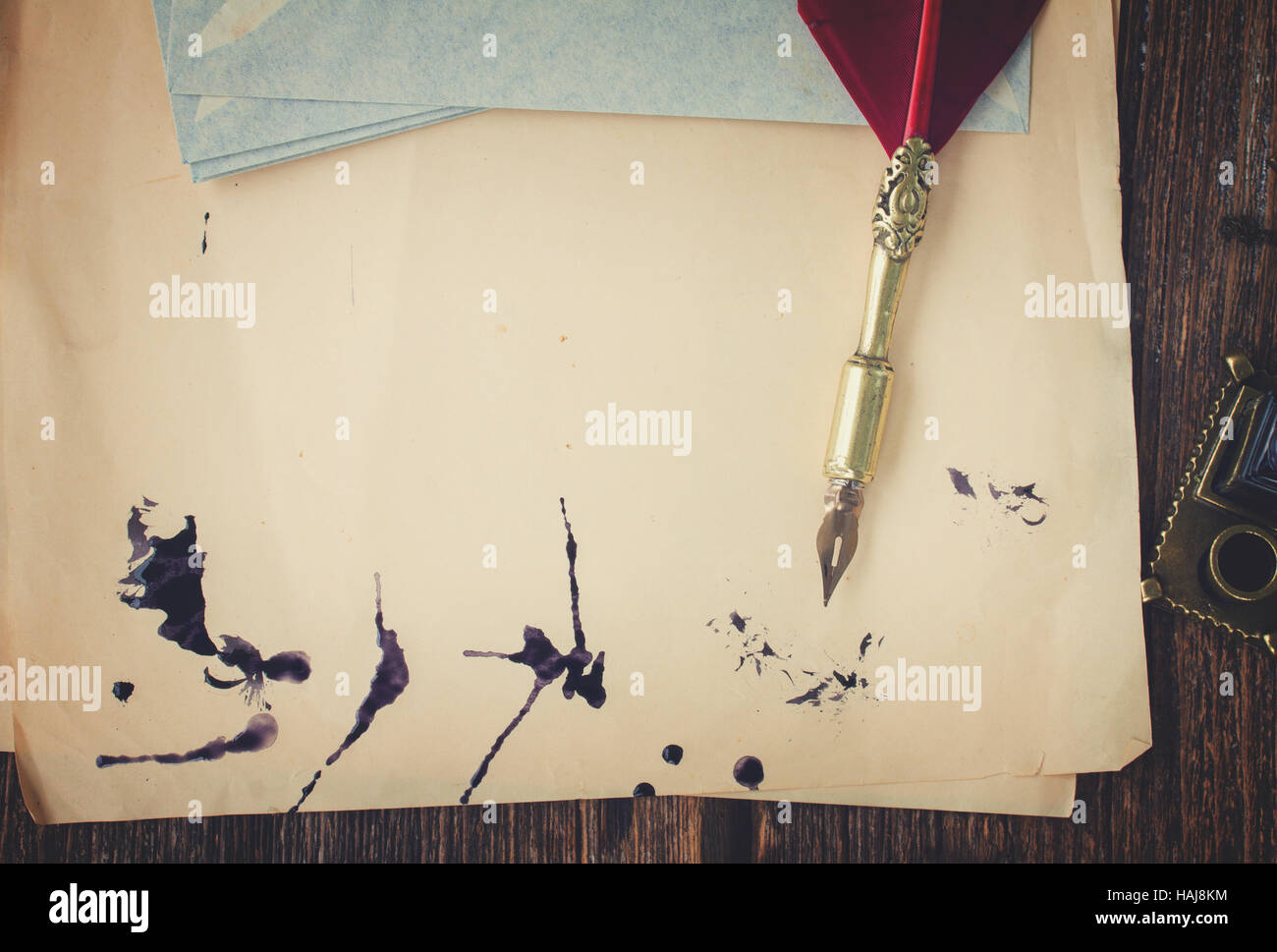 feather pen and letters Stock Photo - Alamy