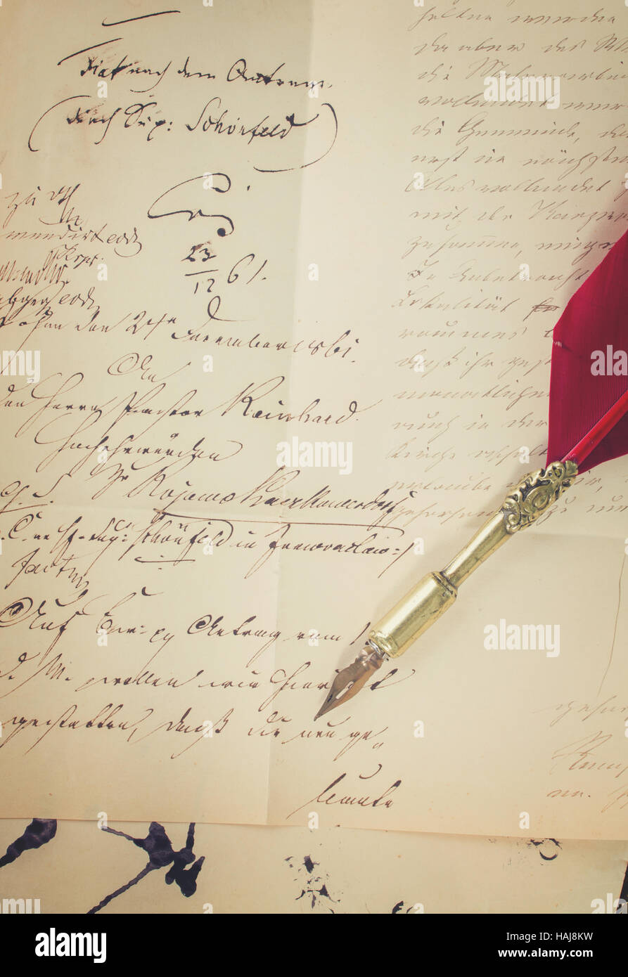 feather pen and letters Stock Photo - Alamy