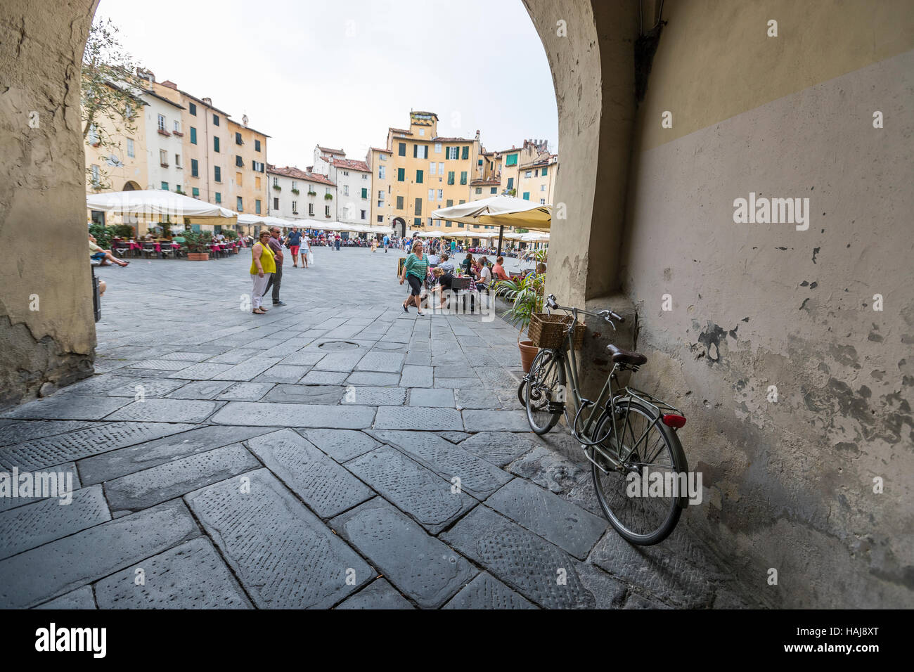 The medieval amphitheatre on the plan of the Roman site before it ...
