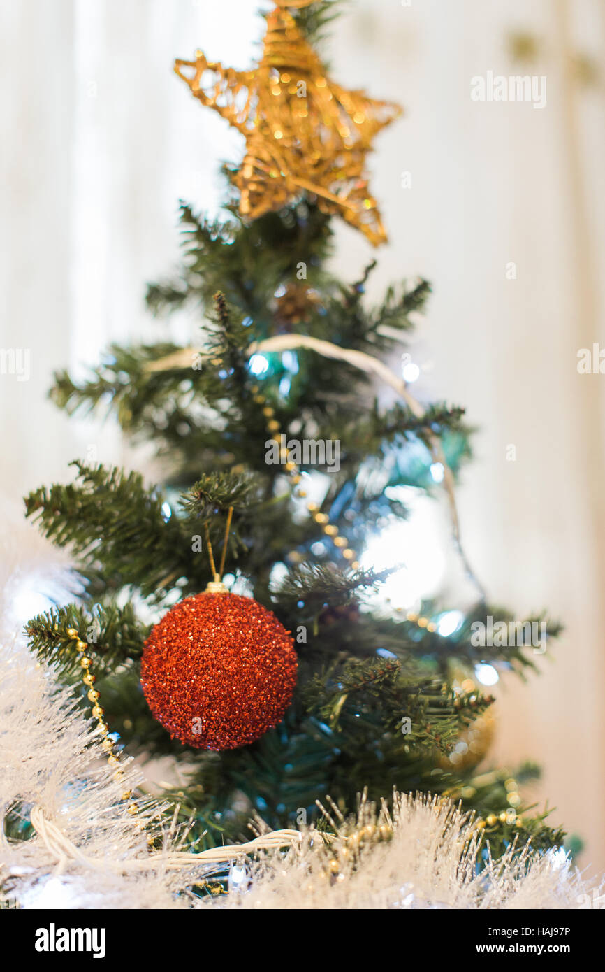 Decorated Christmas Tree. Winter Holidays. Warm colors Stock Photo - Alamy