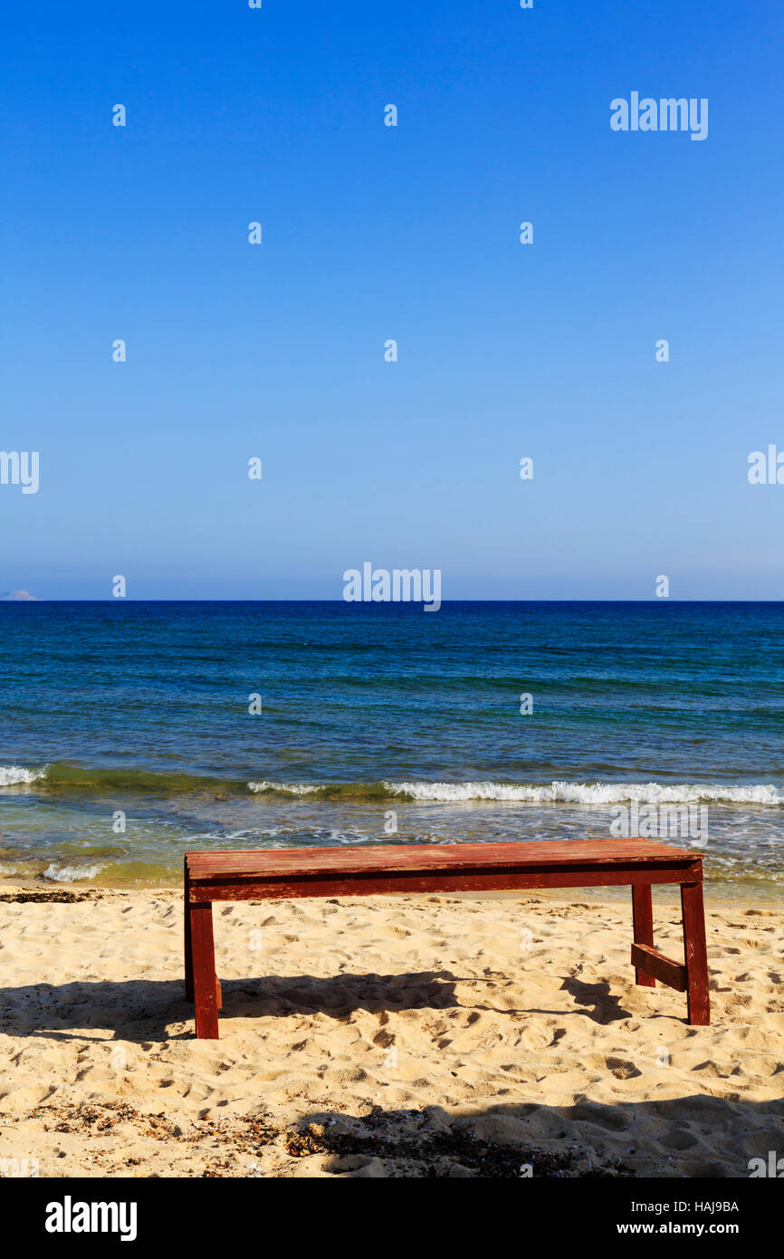 Empty sea beach hi-res stock photography and images - Alamy