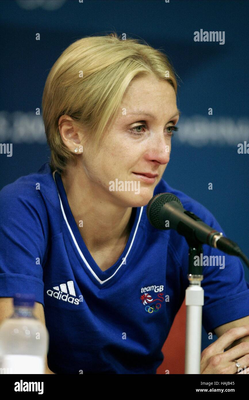 Paula radcliffe press conference hi-res stock photography and images ...