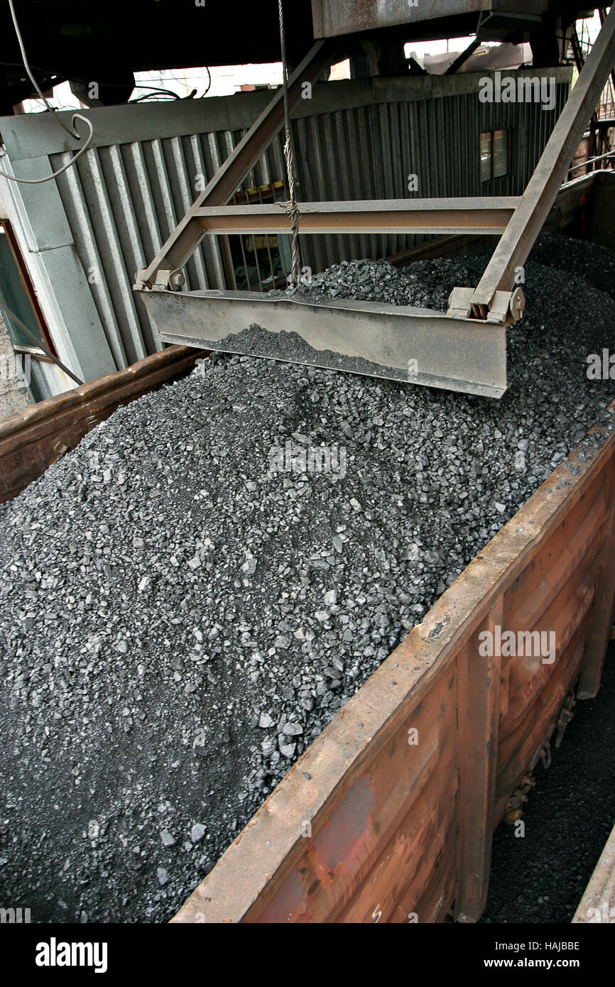 rail cars loaded with coal Stock Photo - Alamy