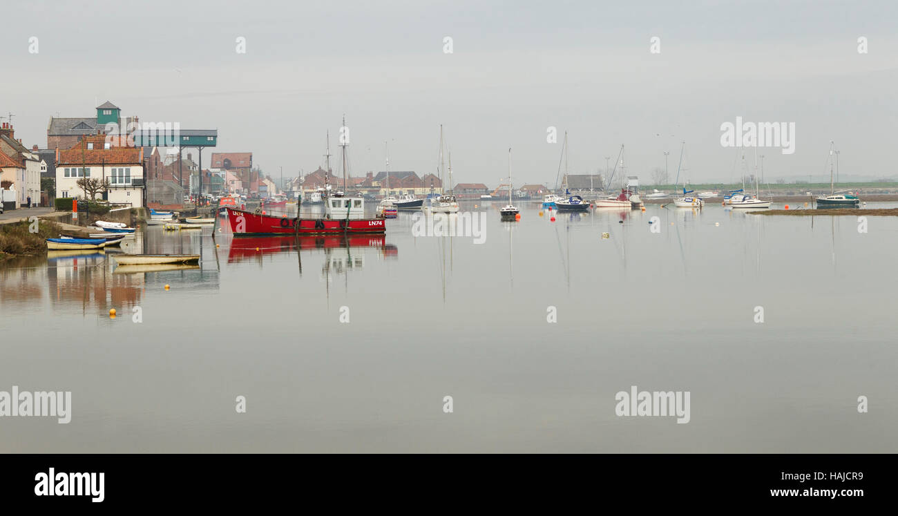 Harbour High Tide High Resolution Stock Photography and Images - Alamy