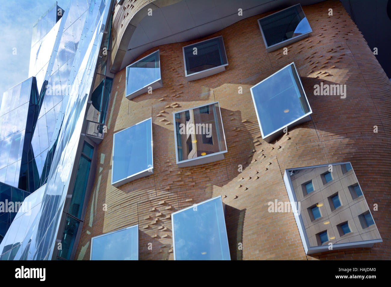 Dr Chau Chak Wing High Resolution Stock Photography and Images - Alamy