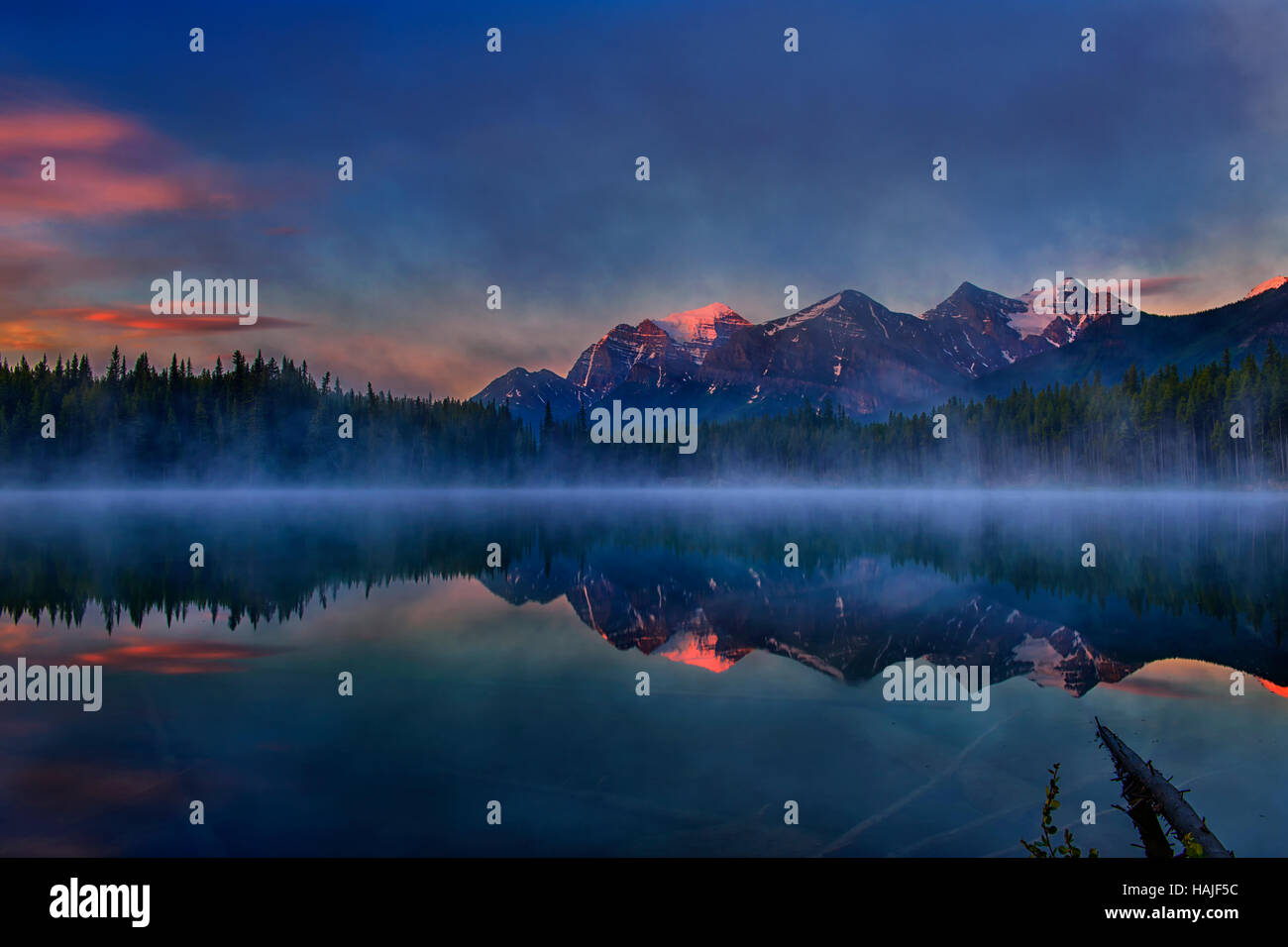 Herbert lake sunset banff national hi-res stock photography and images ...