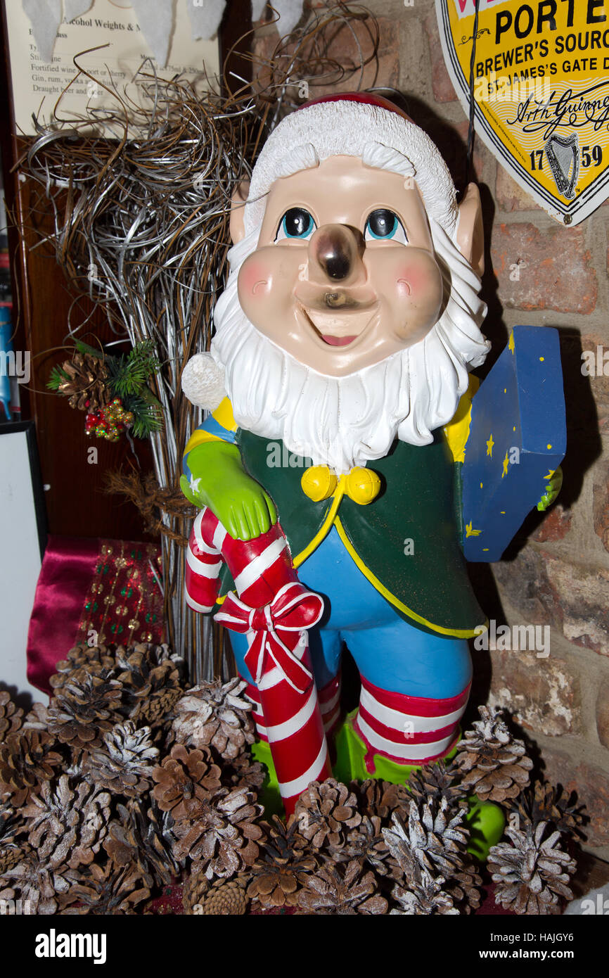 Santas elves hi-res stock photography and images - Alamy