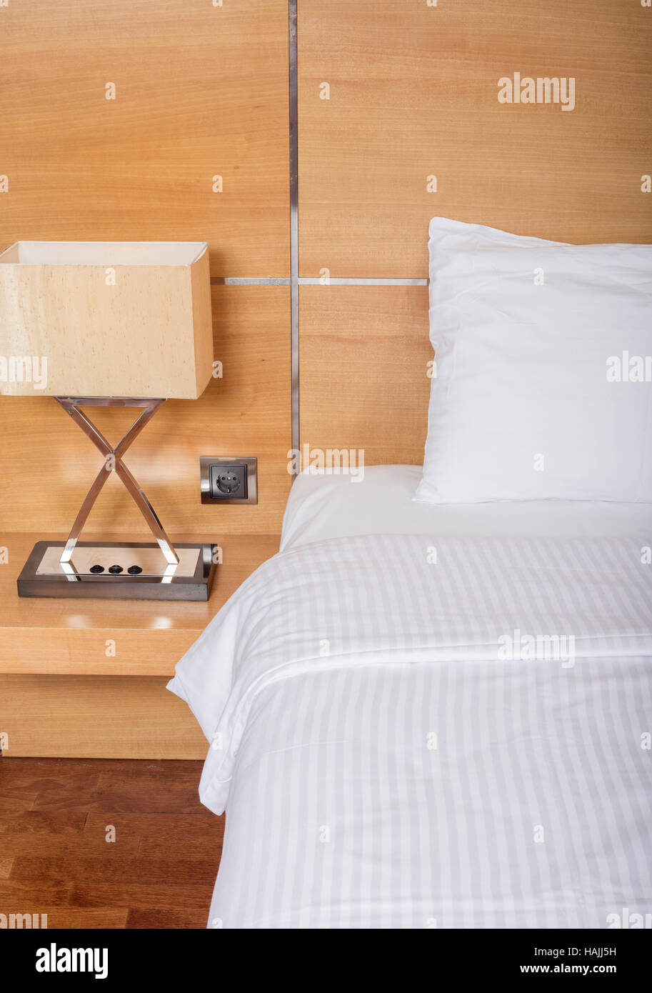 Interior of a double bed hotel room Stock Photo - Alamy