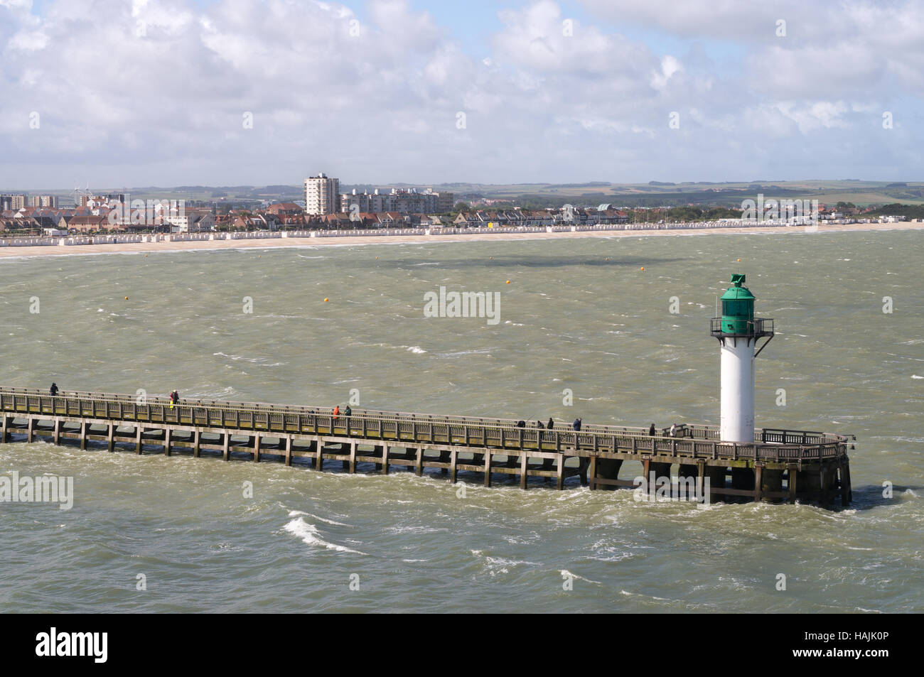 Calais pier hi-res stock photography and images - Alamy