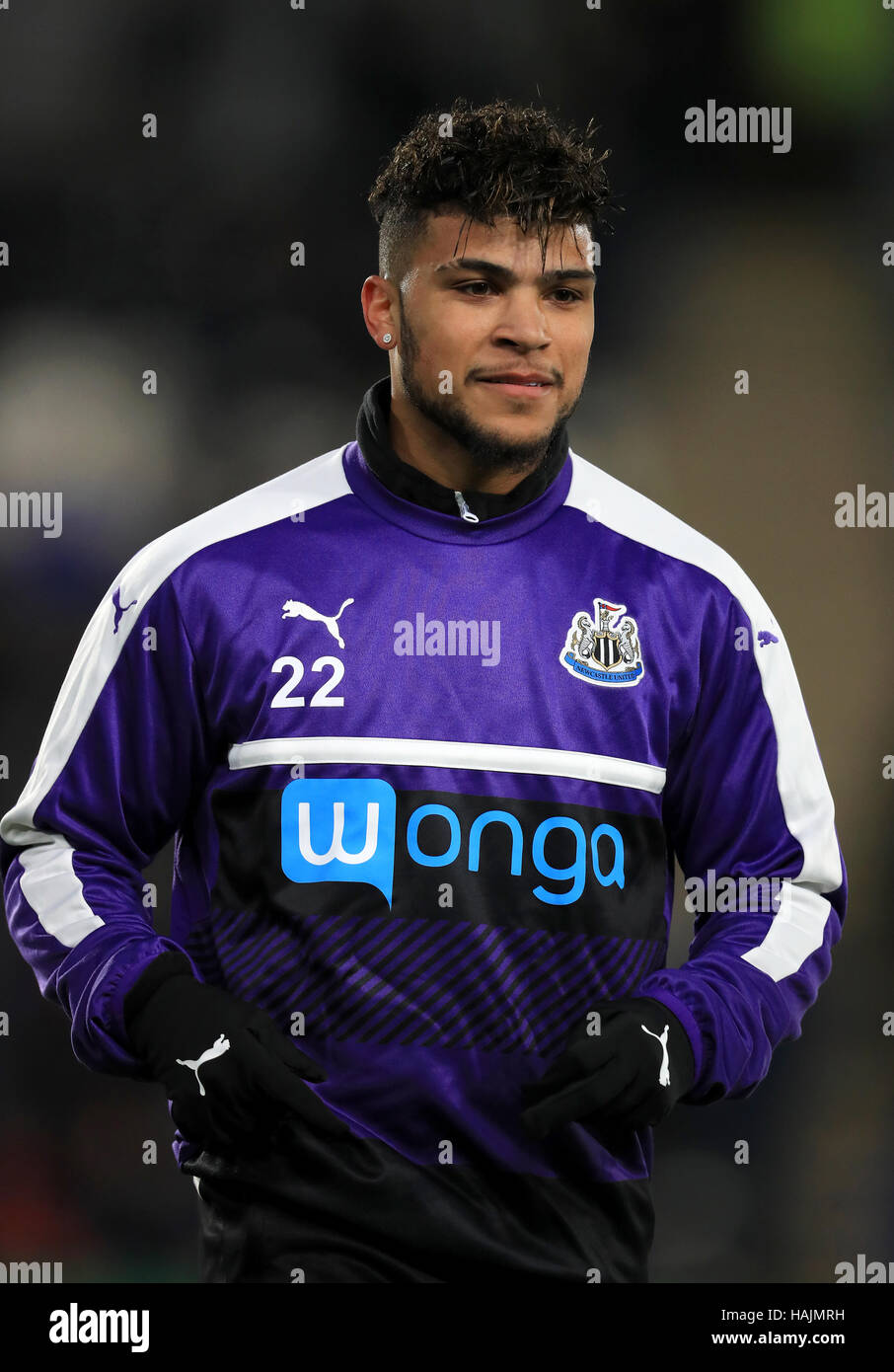 Newcastle United's DeAndre Yedlin Stock Photo - Alamy