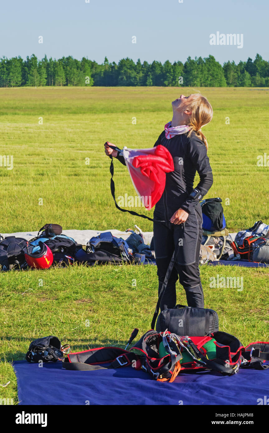 Parachutists - 2015.Packing of parachute Stock Photo - Alamy