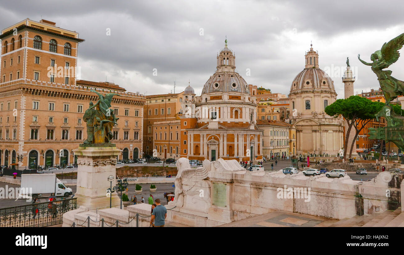 The Venetian Square and National Monument Rome Stock Photo - Alamy