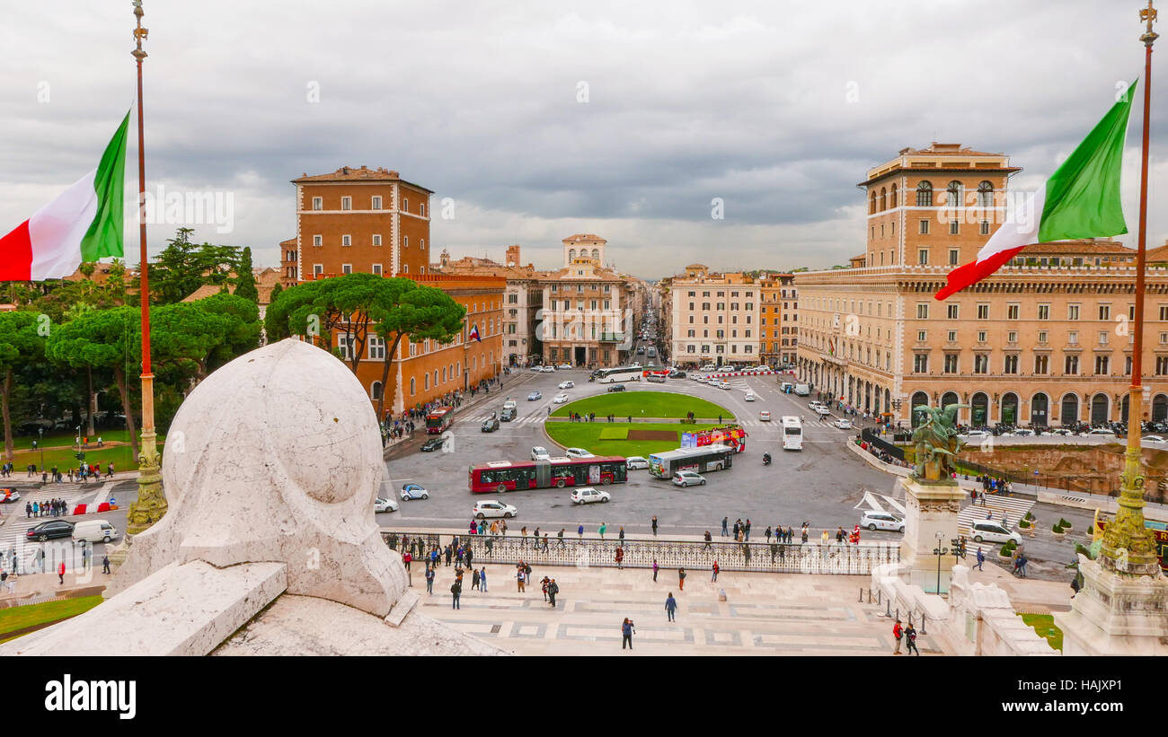 View over Venetian Sqaure in Rome - Piazza Venezia Stock Photo - Alamy