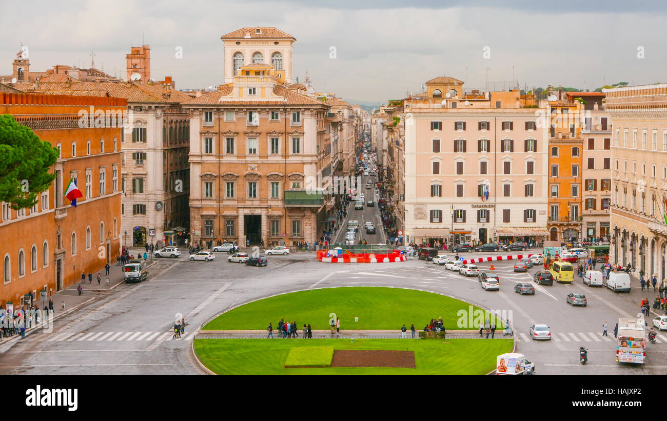 Venetian sqaure hi-res stock photography and images - Alamy