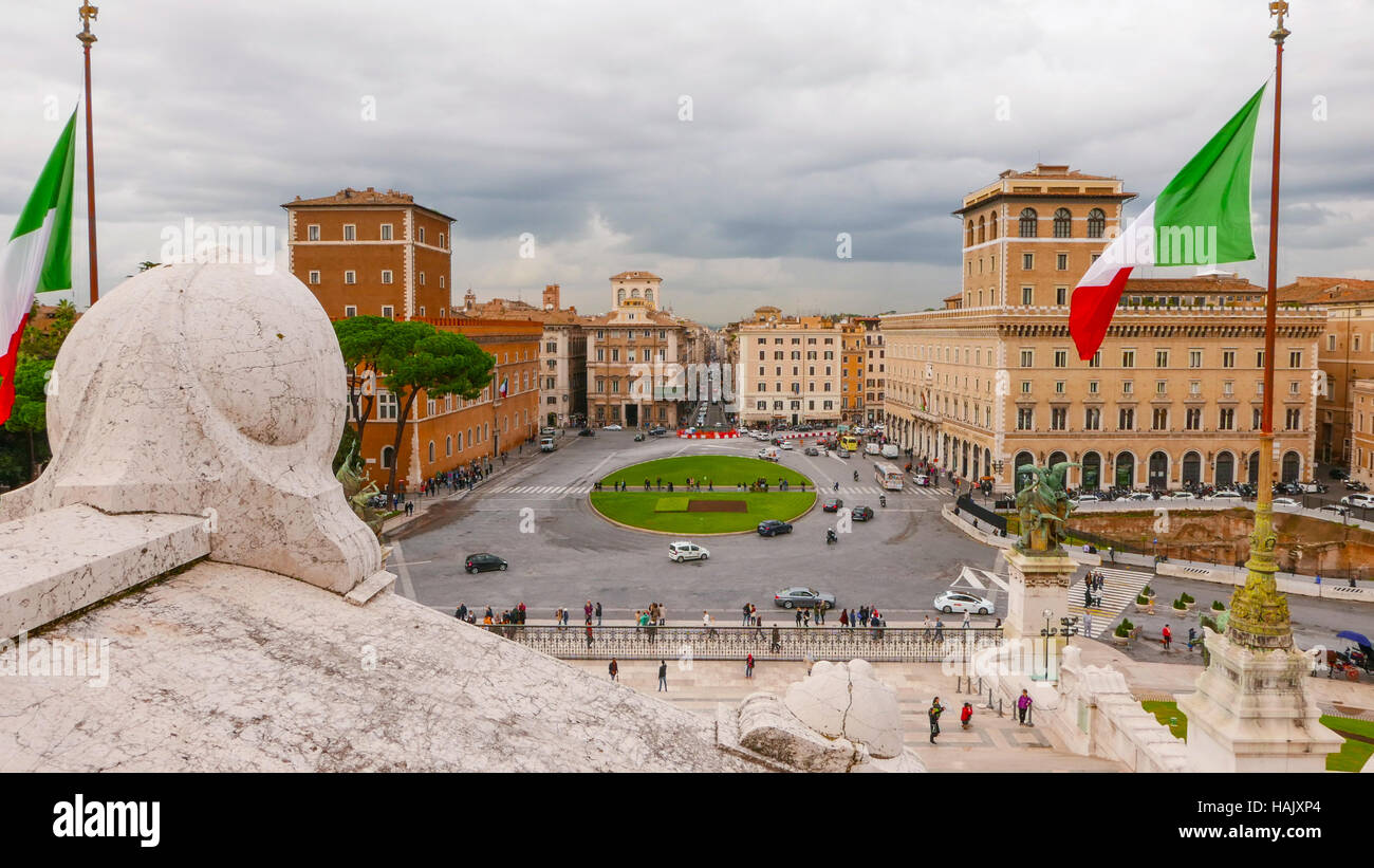 Wide angle view over Venetian Sqaure in Rome - Piazza Venezia Stock ...