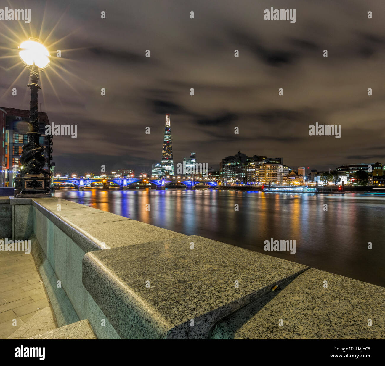 London citylights hi-res stock photography and images - Alamy
