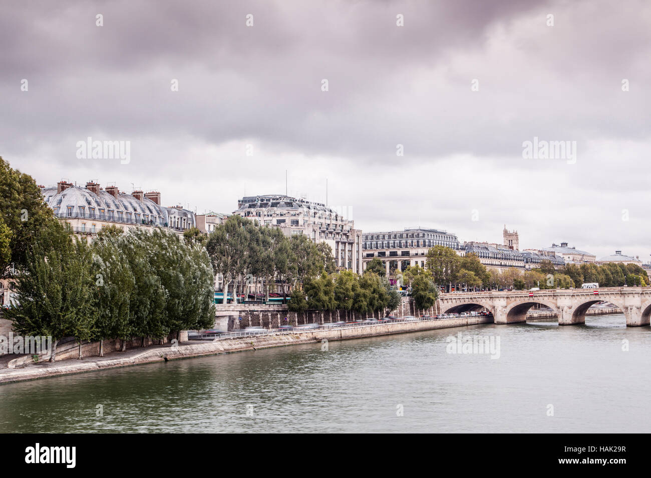 Right pont hi-res stock photography and images - Alamy