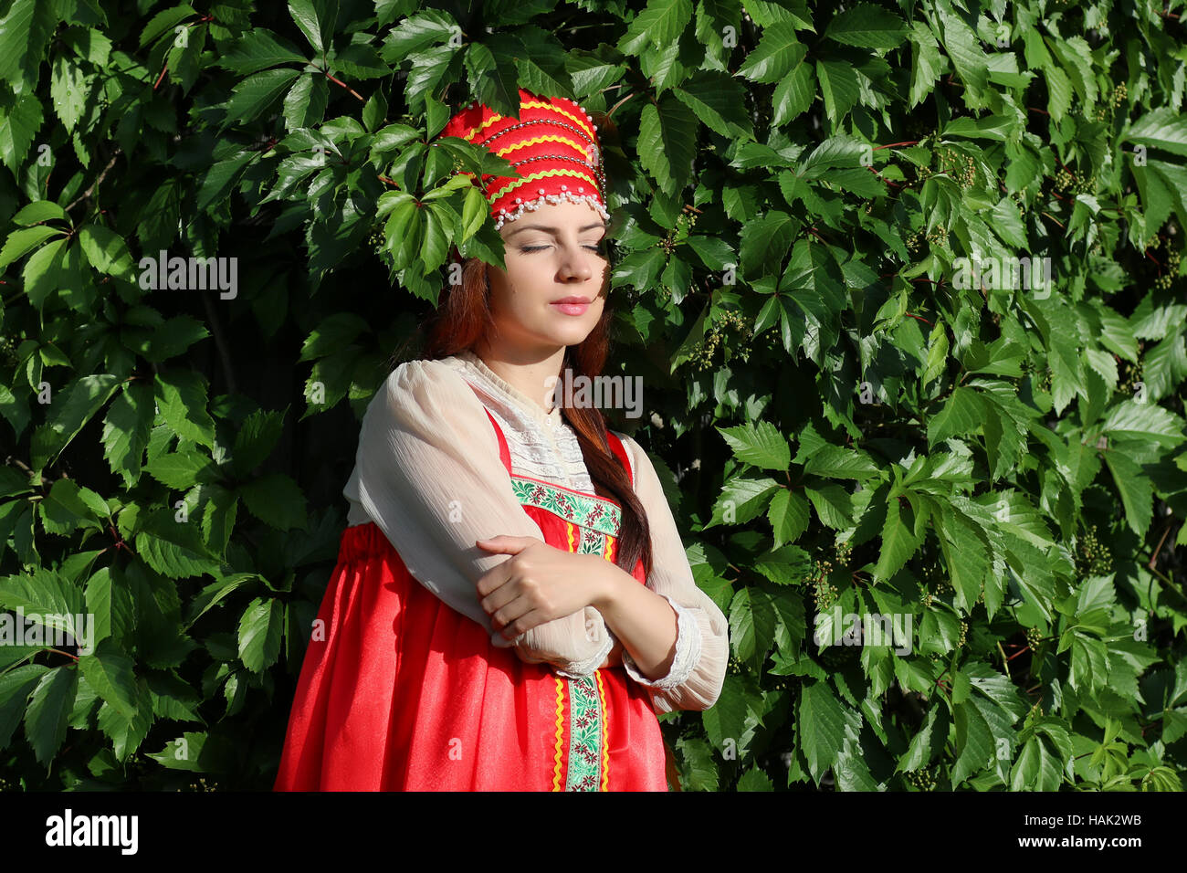 Girl traditional serbian dress hi-res stock photography and images - Alamy