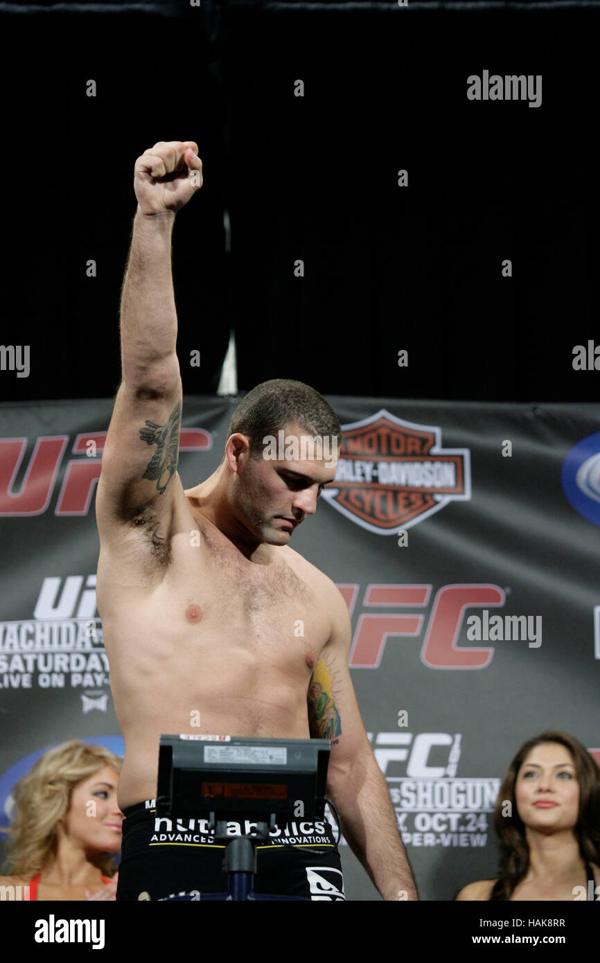 Mauricio "Shogun" Rua at the UFC 104 Weigh-Ins in Los Angeles ...