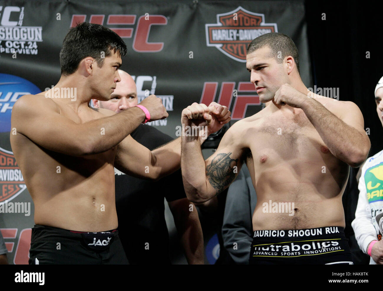 Lyoto Machida, left, poses with Mauricio "Shogun" Rua at the UFC 104 ...