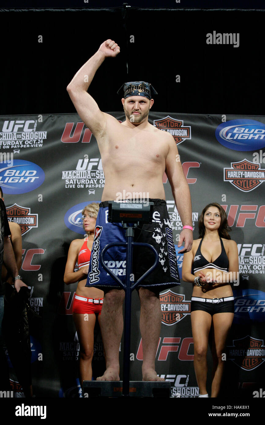 Ben Rothwell at the UFC 104 Weigh-Ins in Los Angeles, California on ...