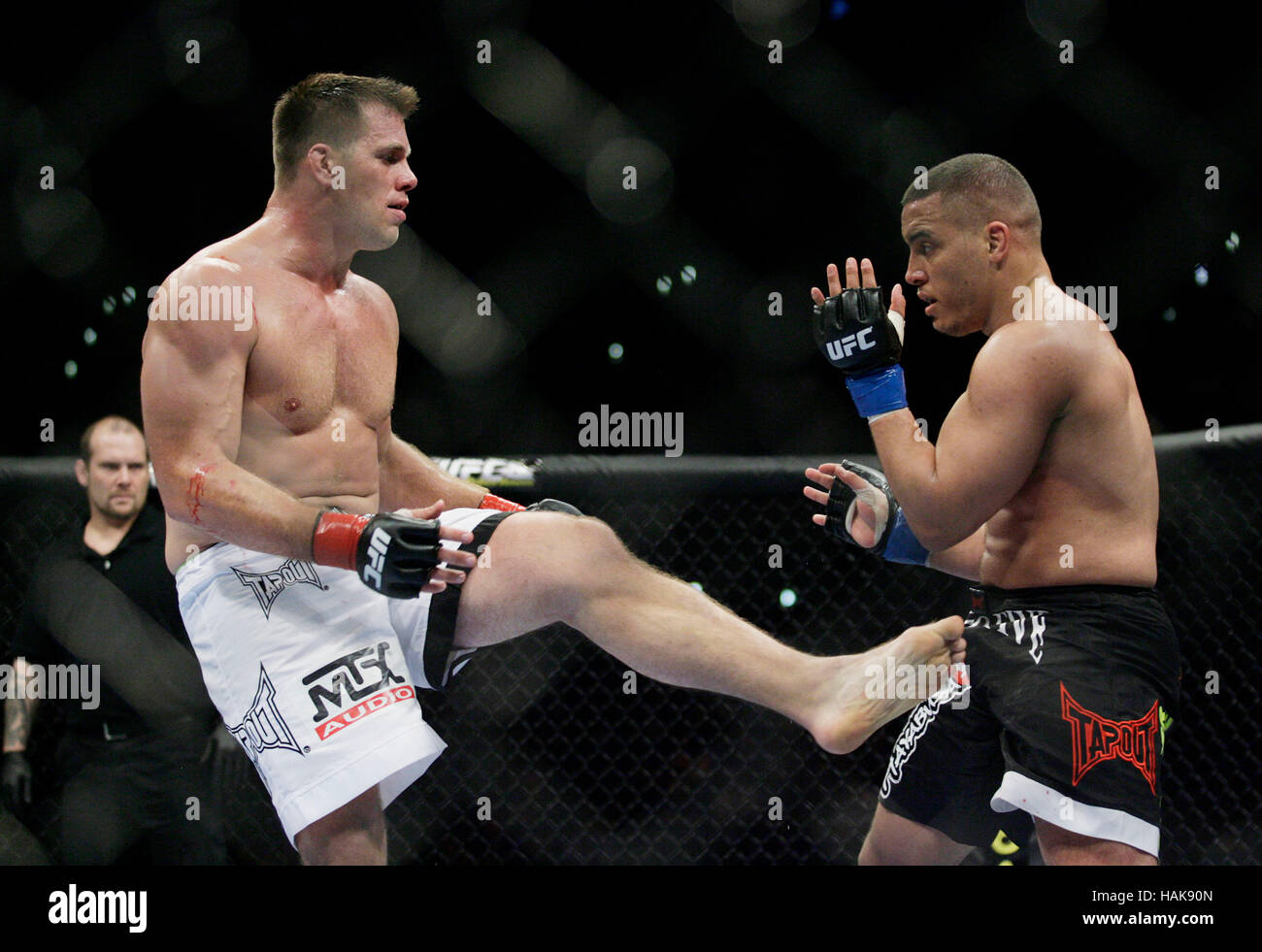 Pat Barry, right, fights Antoni Hardonk at UFC 104 at the Staples ...