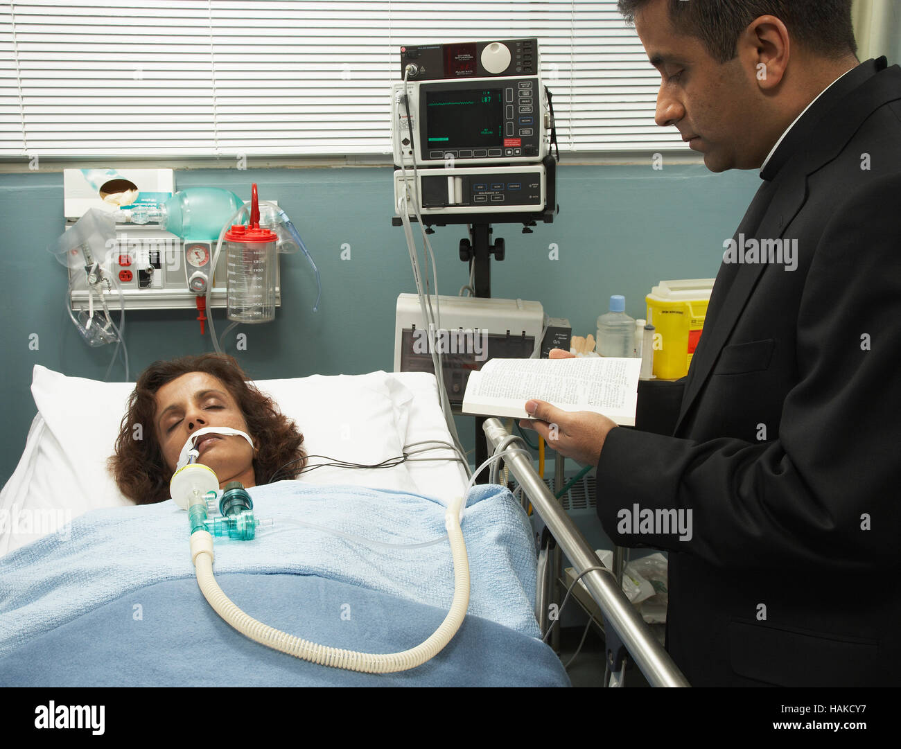 Hospital bed book 30s hi-res stock photography and images - Alamy