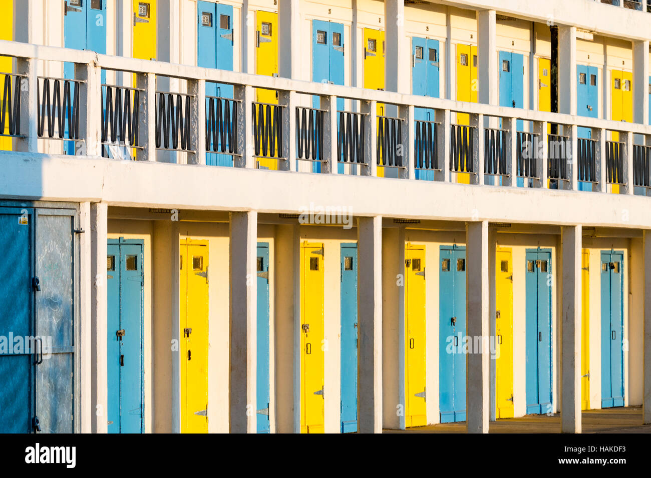 Changing rooms hi-res stock photography and images - Alamy