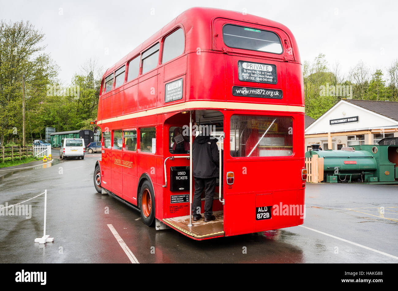 Open platform bus hi-res stock photography and images - Alamy