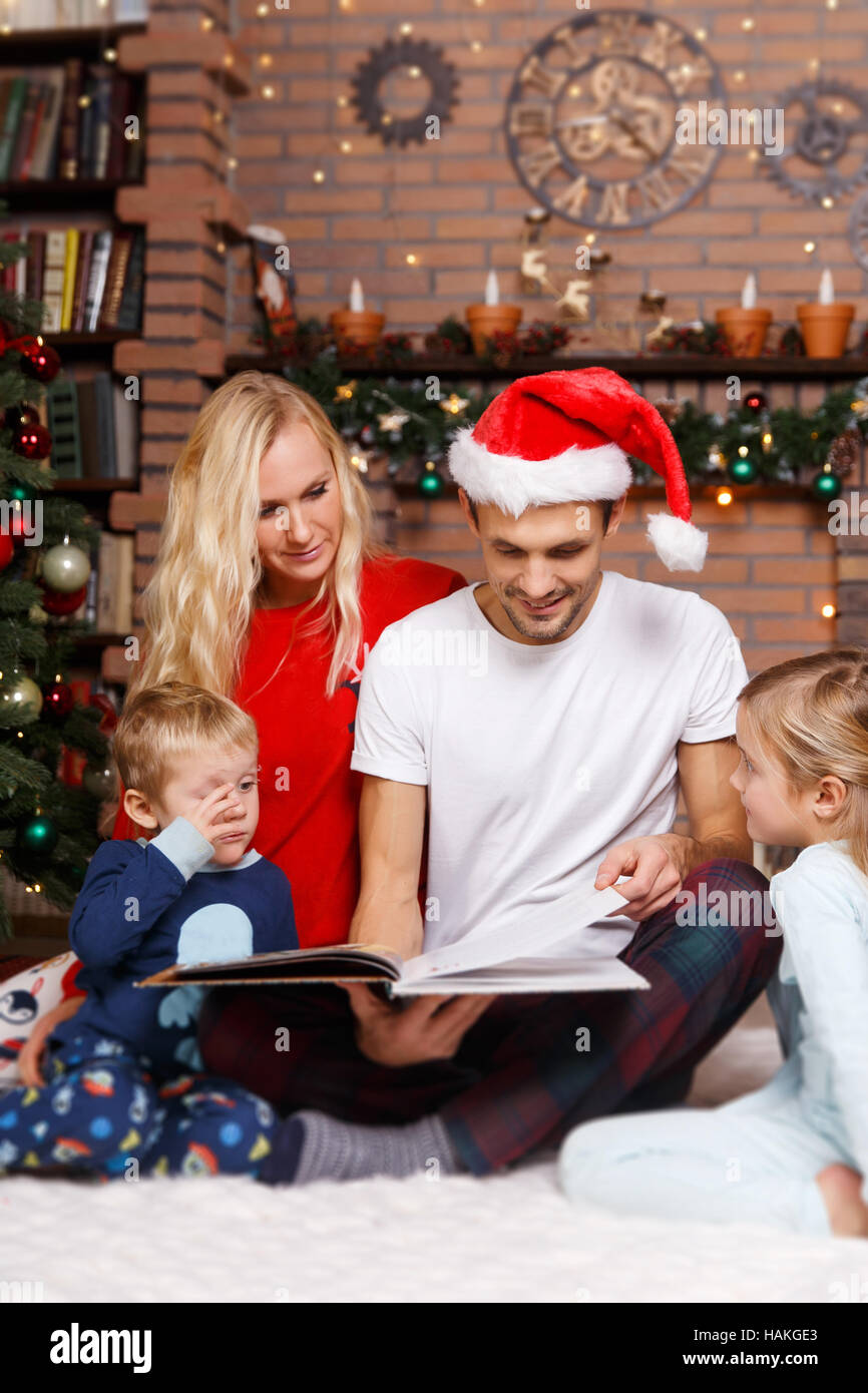 Father christmas soft toys hi-res stock photography and images - Alamy