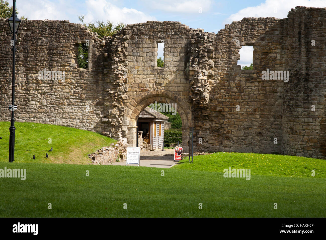 Barnard Castle the entrance gate above The River Tees Barnard Castle ...