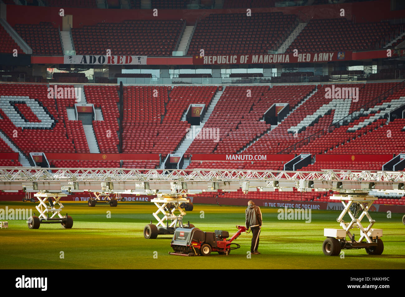 Groundsman football hi-res stock photography and images - Alamy