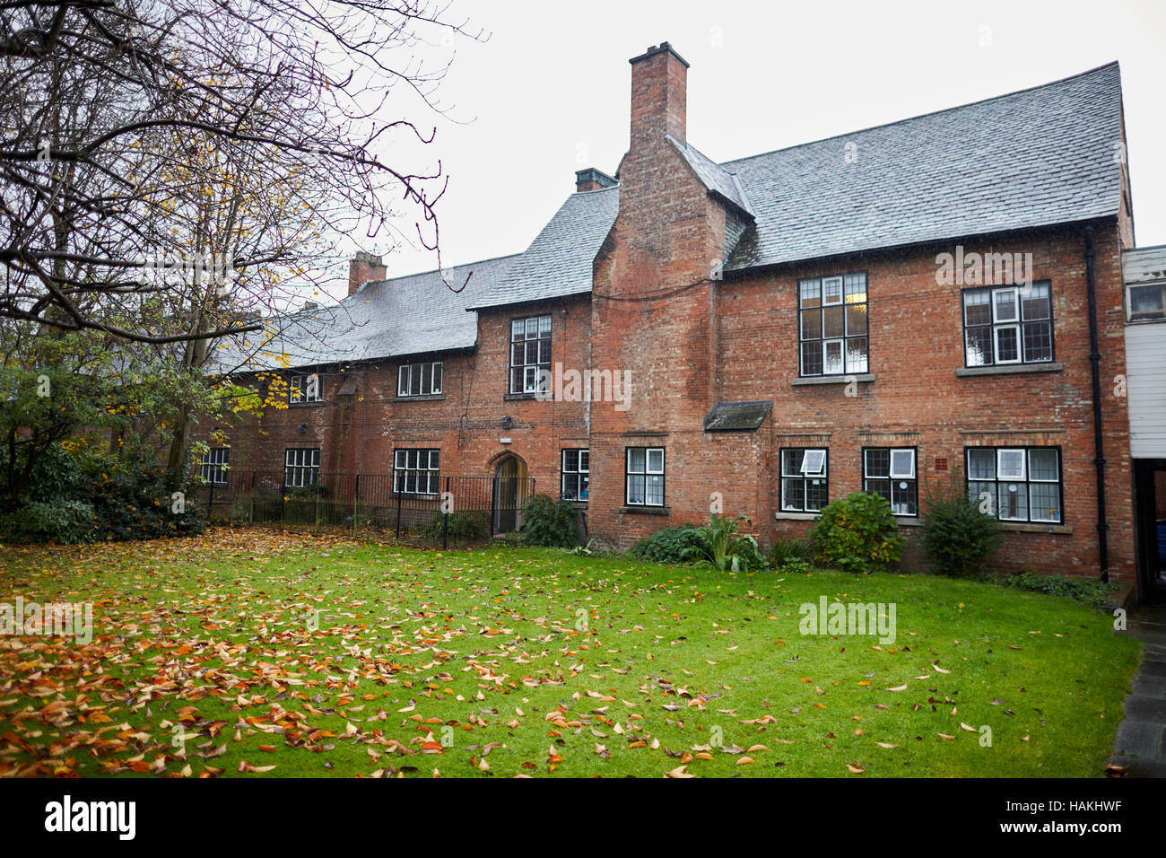 University of manchester owens park hi-res stock photography and images ...