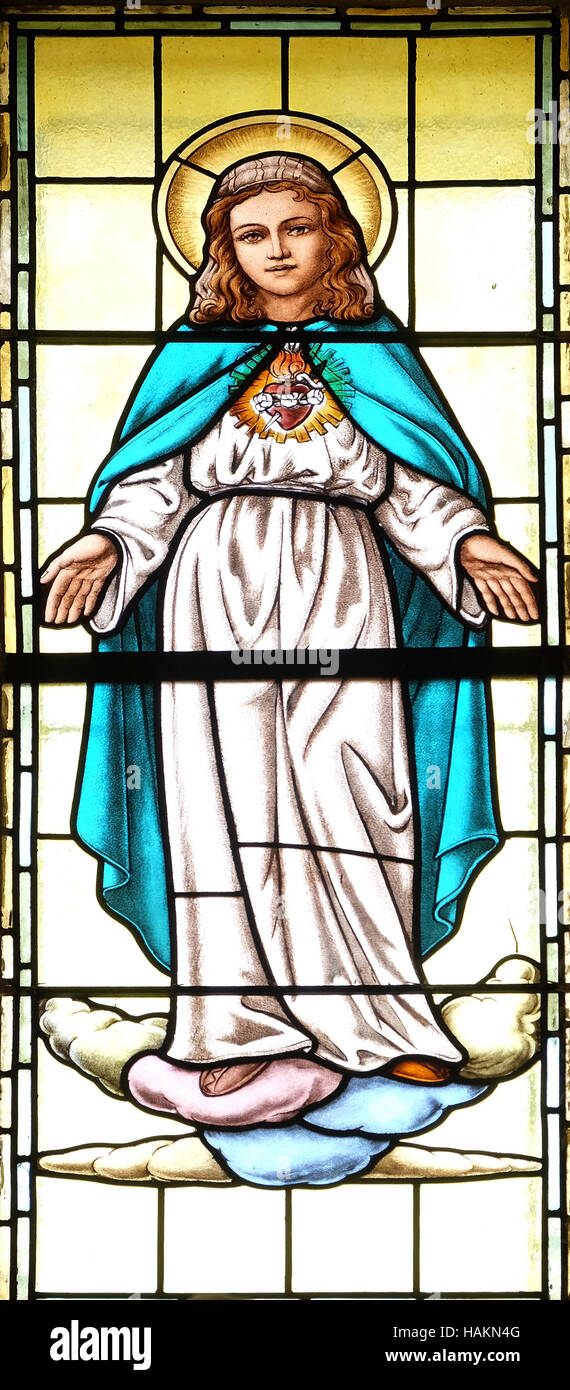Immaculate heart mary stained glass hi-res stock photography and images ...