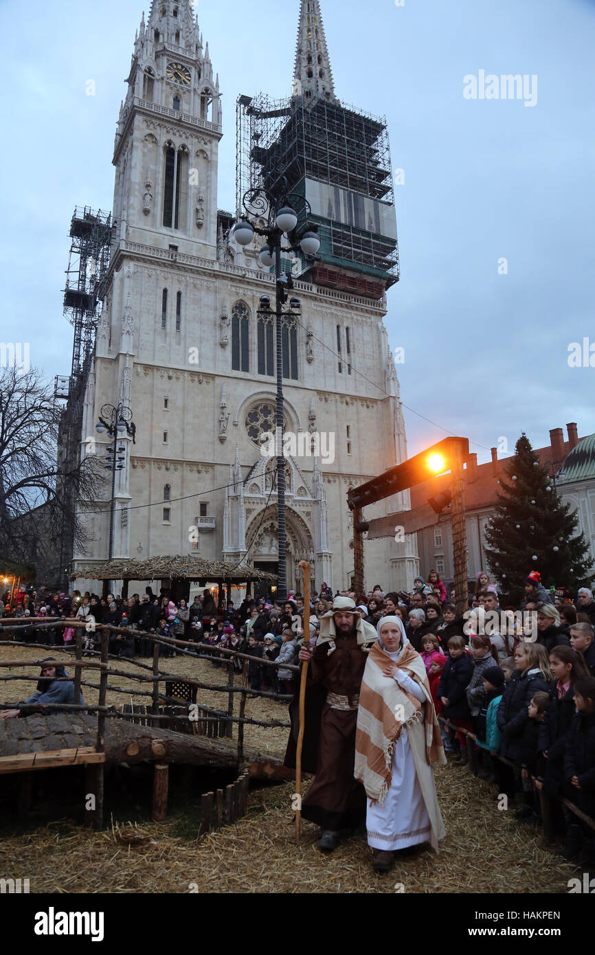 Live Christmas nativity scene in Zagreb, Croatia Stock Photo - Alamy