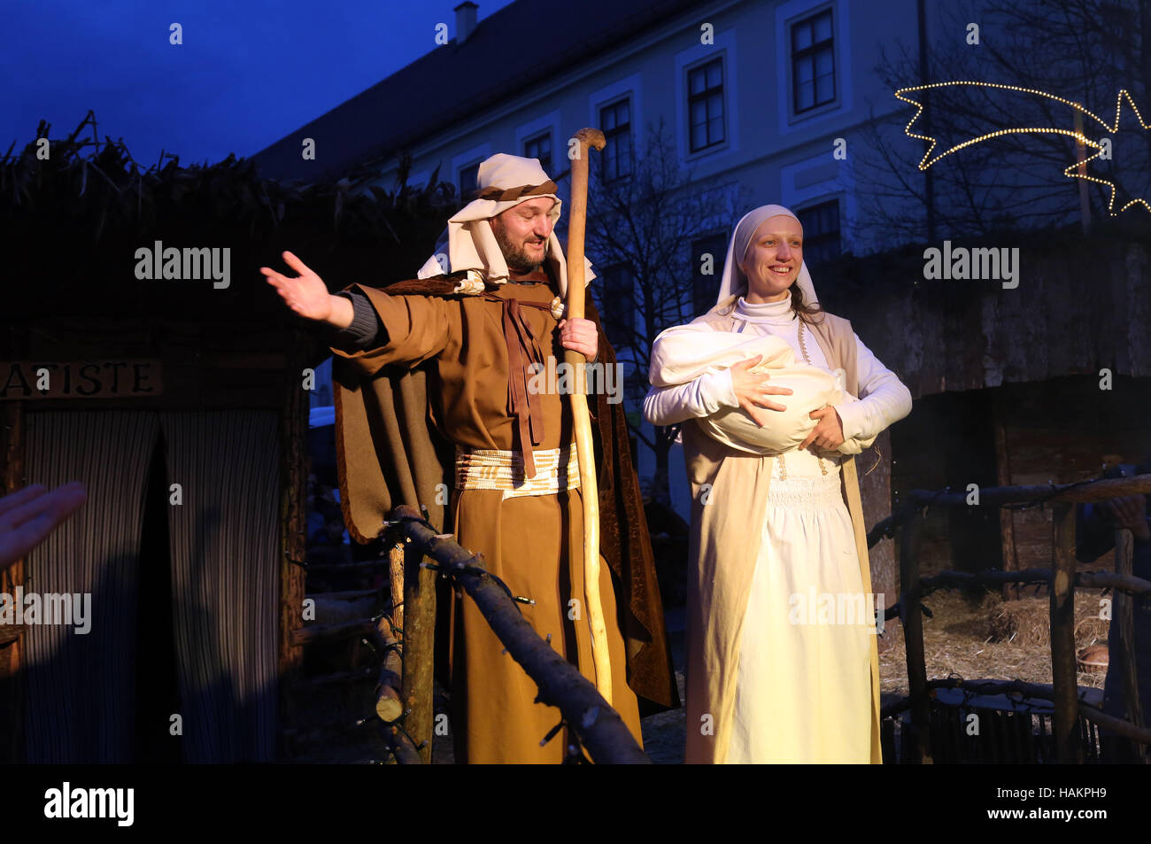 Live Christmas nativity scene in Zagreb, Croatia Stock Photo - Alamy