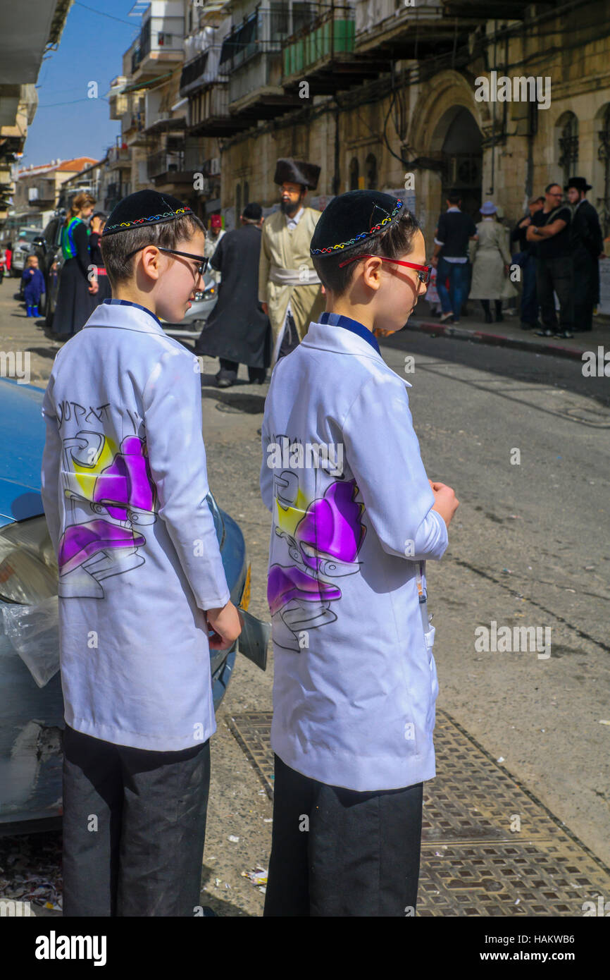 Jewish hasidic dance hi-res stock photography and images - Alamy