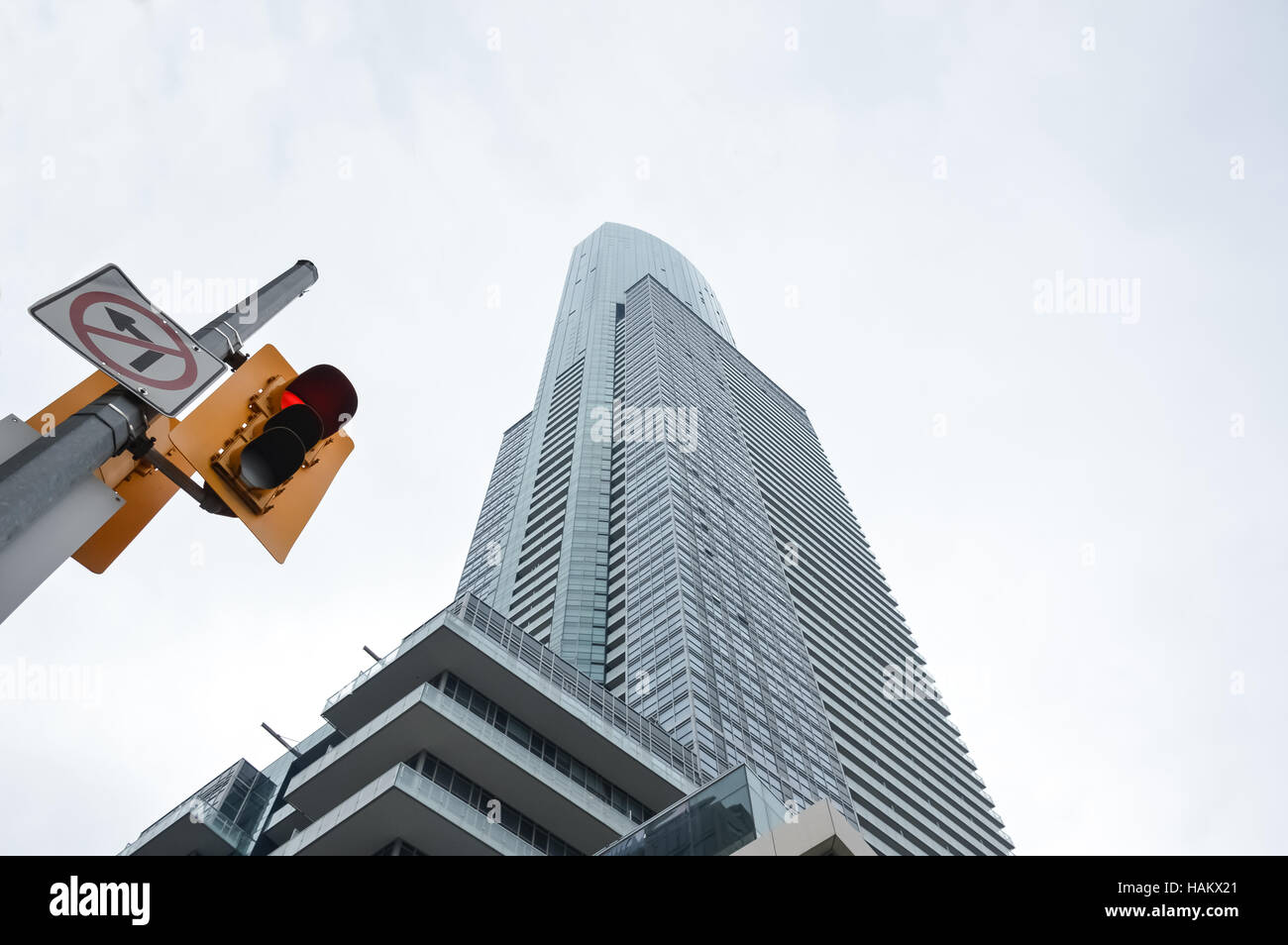 Yonge Street Sign and Traffic light Toronto downtown. Red light Stock ...